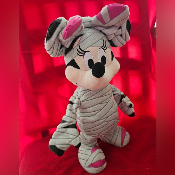 Disney | Toys | Disney Dancing Musical Mummy Minnie Mouse Gray Pink ...
